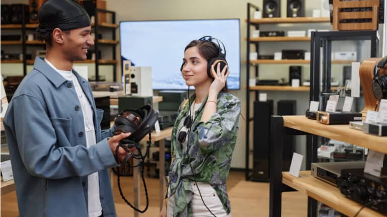 What is a Dark Store Model? - SFL Worldwide